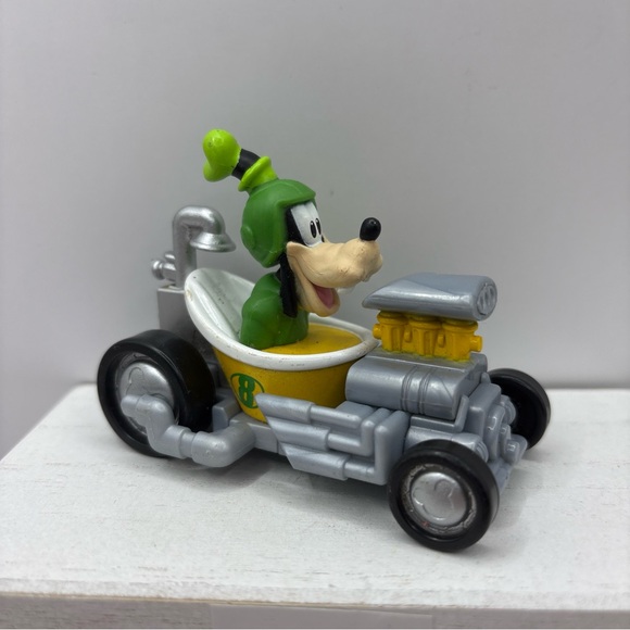 Disney | Toys | Disney Mickey And The Roadster Racers Die Cast Goofys ...